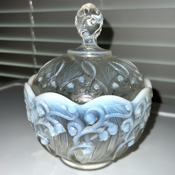Fenton | Accents | Rare Fenton Lily Of The Valley Opalescent Clearwhite ...